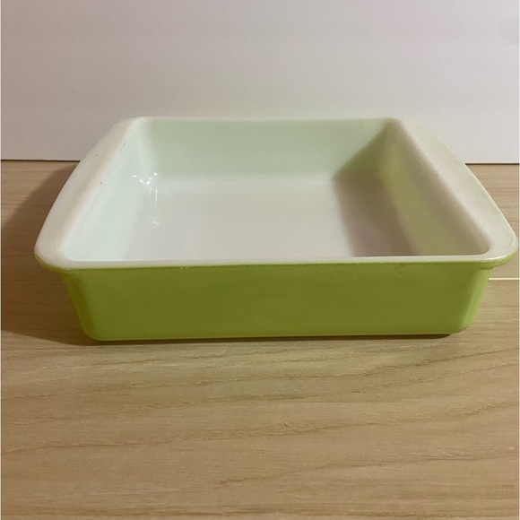Pyrex | Kitchen | Vintage Pyrex Square Baking Serving Tray Dish ...